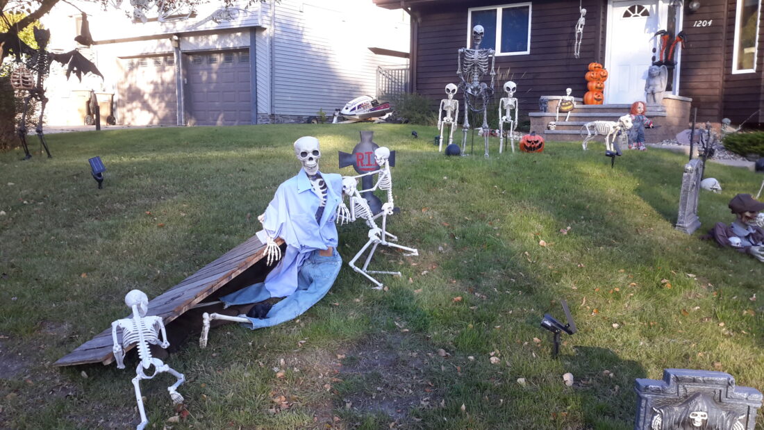 Bone-rattling spooky | News, Sports, Jobs - Minot Daily News